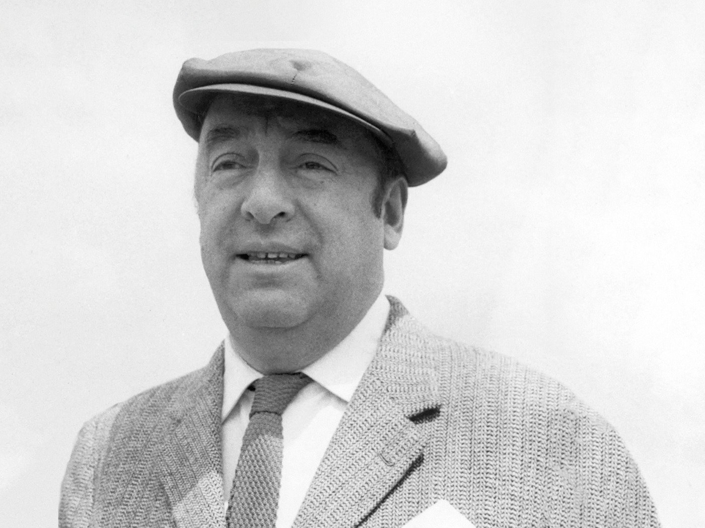 7 poemas cortos de Pablo Neruda que te encantarán - Cultura Genial